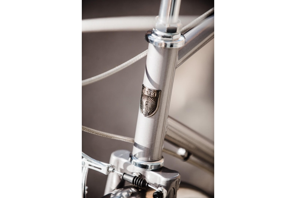 Buy Bicicleta Capri Berlin White 6 Speed Bicycle | Retro Bikes ...